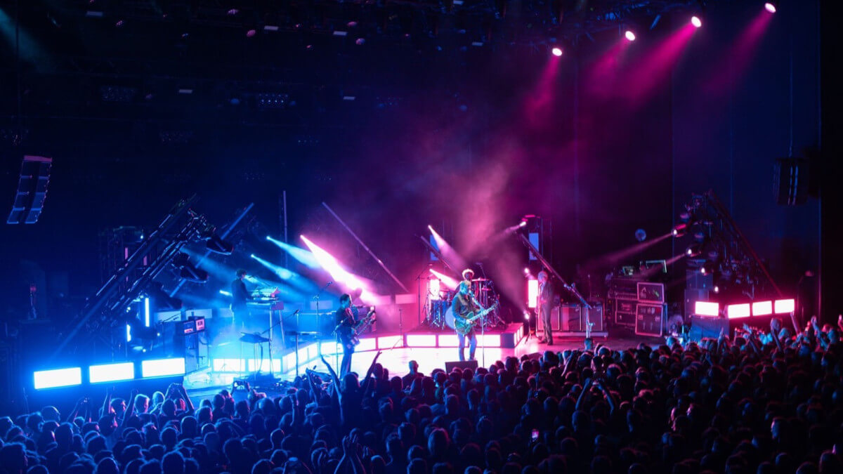ELATION KL Panel für Queens of the Stone Age – #mothergrid