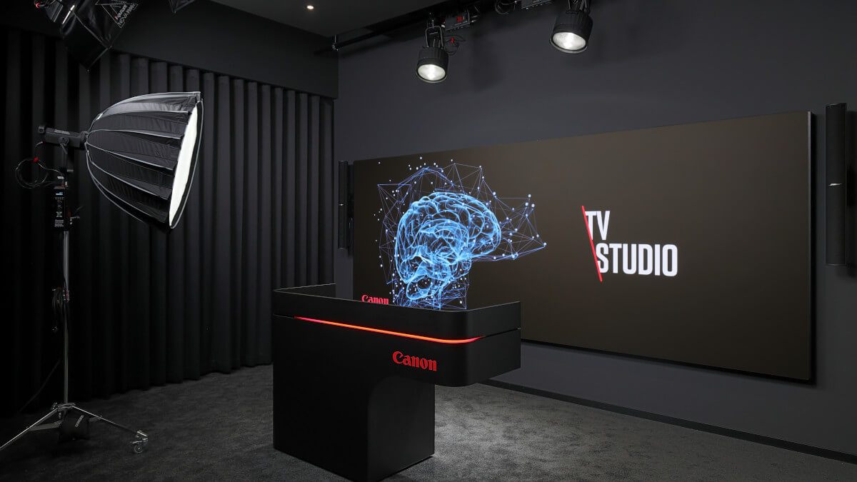 IVT AV-Installation: Canon Customer Experience Center – #mothergrid